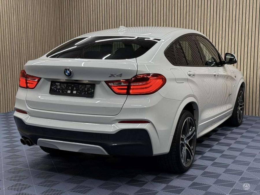 White BMW X4 2016 in Marijampole, with an engine capacity of 2.99 L and mileage of 303 thousand km for 18350 €, photo 9 on AUTOMOTO.COM.LV
