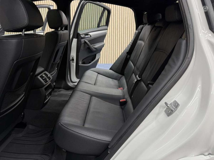 White BMW X4 2016 in Marijampole, with an engine capacity of 2.99 L and mileage of 303 thousand km for 18350 €, photo 20 on AUTOMOTO.COM.LV