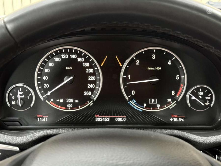 White BMW X4 2016 in Marijampole, with an engine capacity of 2.99 L and mileage of 303 thousand km for 18350 €, photo 29 on AUTOMOTO.COM.LV