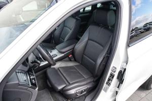 White BMW X4 2016 in Marijampole, with an engine capacity of 2.99 L and mileage of 210 thousand km for 17950 €, photo 29 on AUTOMOTO.COM.LV