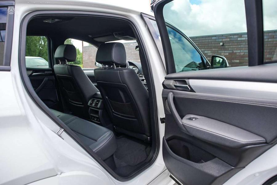 White BMW X4 2016 in Marijampole, with an engine capacity of 2.99 L and mileage of 210 thousand km for 17950 €, photo 36 on AUTOMOTO.COM.LV