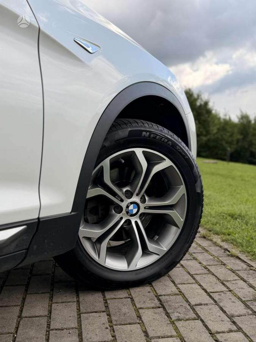 White BMW X4 2016 in Vilnius, with an engine capacity of 2.00 L and mileage of 192 thousand km for 18000 €, photo 10 on AUTOMOTO.COM.LV