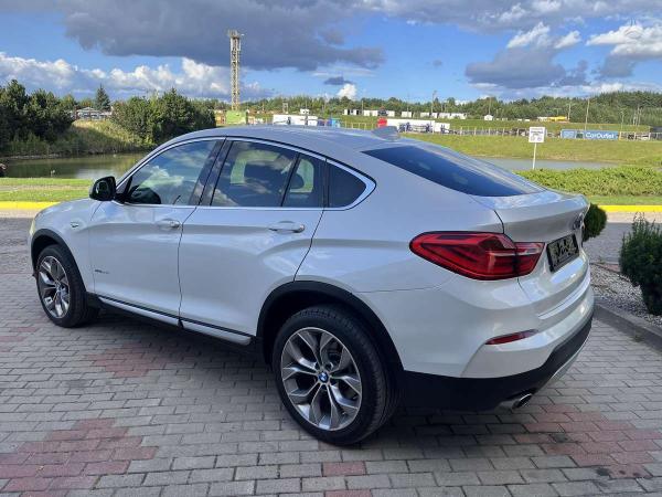 White BMW X4 2016 in Vilnius, with an engine capacity of 2.00 L and mileage of 230 thousand km for 15700 €, photo 6 on AUTOMOTO.COM.LV
