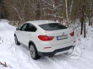 White BMW X4 2017 in Vilnius, with an engine capacity of 2.00 L and mileage of 75 thousand km for 19999 €, photo 4 on AUTOMOTO.COM.LV