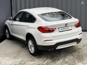 White BMW X4 2017 in Vilnius, with an engine capacity of 2.99 L and mileage of 231 thousand km for 18900 €, photo 3 on AUTOMOTO.COM.LV