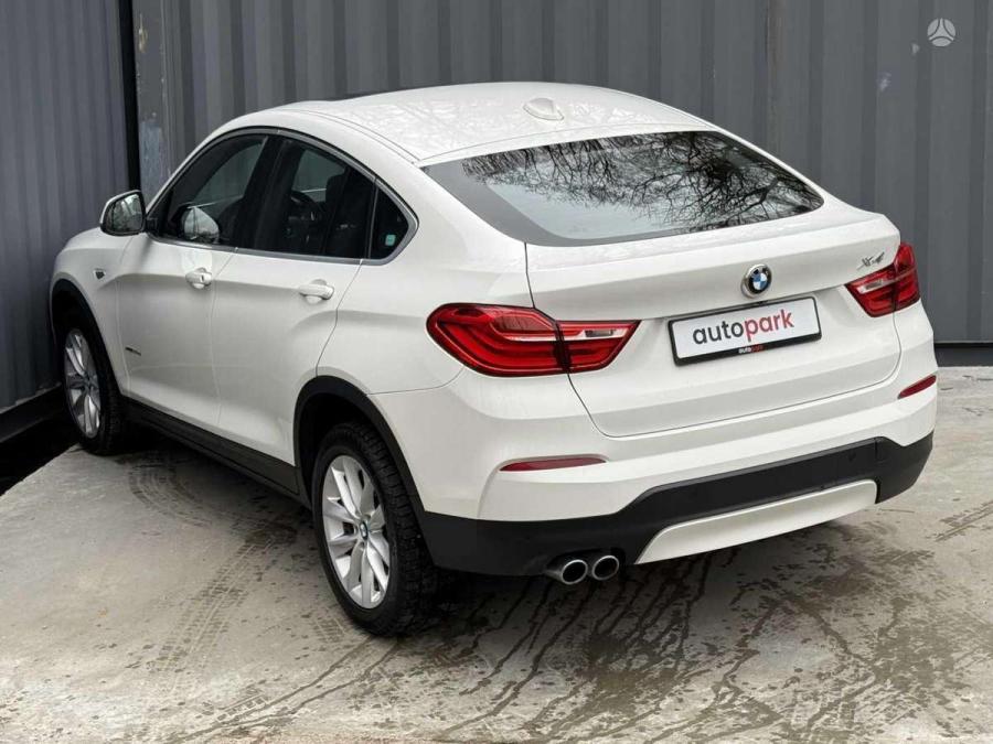 White BMW X4 2017 in Vilnius, with an engine capacity of 2.99 L and mileage of 231 thousand km for 18900 €, photo 3 on AUTOMOTO.COM.LV