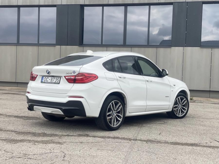White BMW X4 2017 in Riga, with an engine capacity of 3.00 L and mileage of 282 thousand km for 20990 €, photo 5 on AUTOMOTO.COM.LV
