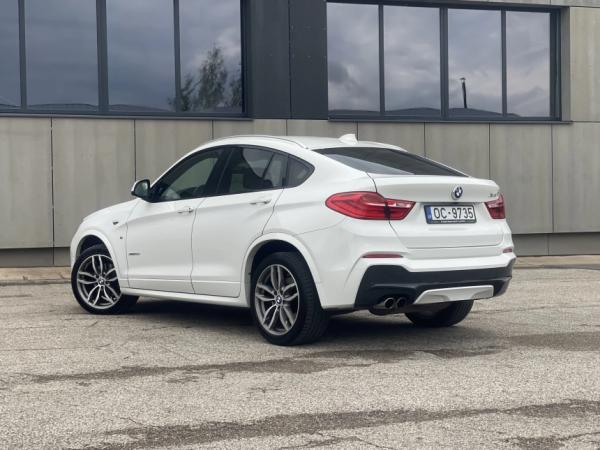 White BMW X4 2017 in Riga, with an engine capacity of 3.00 L and mileage of 282 thousand km for 20990 €, photo 6 on AUTOMOTO.COM.LV