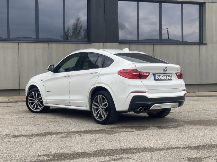 White BMW X4 2017 in Riga, with an engine capacity of 3.00 L and mileage of 282 thousand km for 20990 €, photo 7 on AUTOMOTO.COM.LV