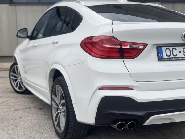 White BMW X4 2017 in Riga, with an engine capacity of 3.00 L and mileage of 282 thousand km for 20990 €, photo 10 on AUTOMOTO.COM.LV