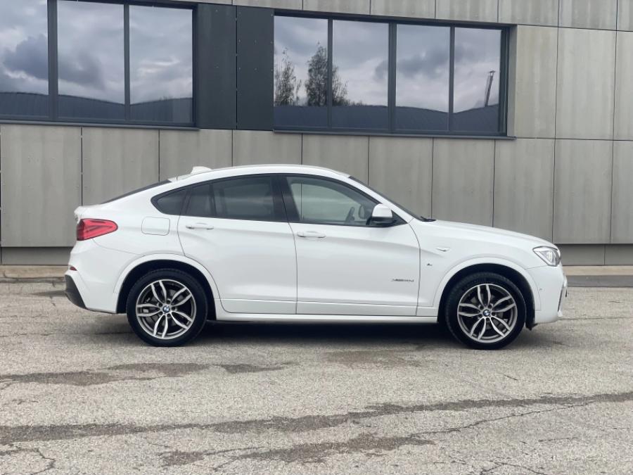 White BMW X4 2017 in Riga, with an engine capacity of 3.00 L and mileage of 282 thousand km for 20990 €, photo 14 on AUTOMOTO.COM.LV