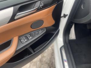 White BMW X4 2017 in Riga, with an engine capacity of 3.00 L and mileage of 282 thousand km for 20990 €, photo 24 on AUTOMOTO.COM.LV