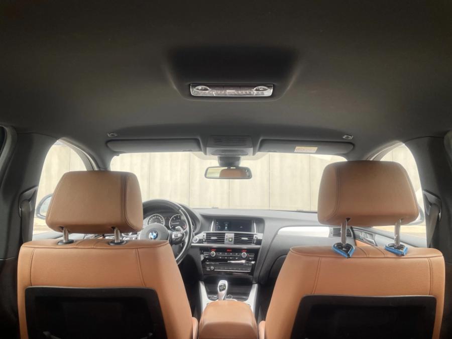 White BMW X4 2017 in Riga, with an engine capacity of 3.00 L and mileage of 282 thousand km for 20990 €, photo 26 on AUTOMOTO.COM.LV