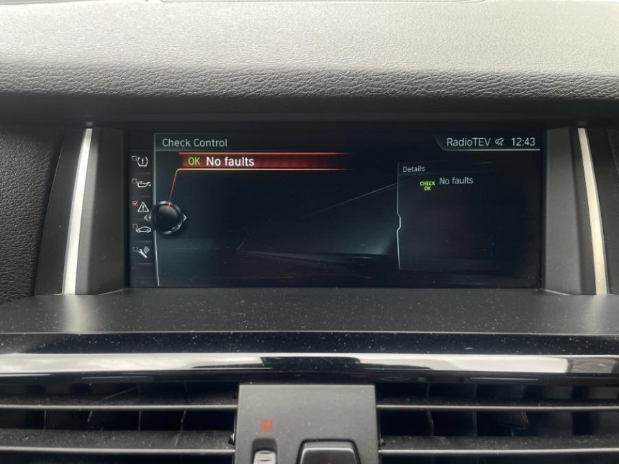 White BMW X4 2017 in Riga, with an engine capacity of 3.00 L and mileage of 282 thousand km for 20990 €, photo 33 on AUTOMOTO.COM.LV