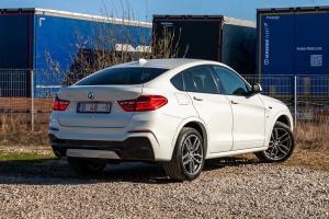 White BMW X4 2017 in Riga, with an engine capacity of 2.00 L and mileage of 204 thousand km for 20995 €, photo 5 on AUTOMOTO.COM.LV