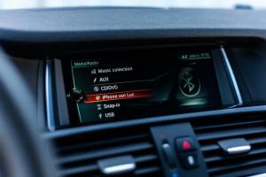 White BMW X4 2017 in Riga, with an engine capacity of 2.00 L and mileage of 204 thousand km for 20995 €, photo 14 on AUTOMOTO.COM.LV