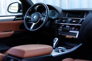 White BMW X4 2017 in Riga, with an engine capacity of 2.00 L and mileage of 204 thousand km for 20995 €, photo 33 on AUTOMOTO.COM.LV