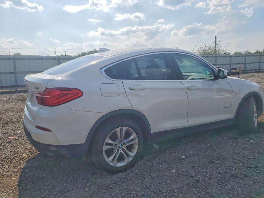 White BMW X4 2017 in Klaipeda, with an engine capacity of 2.00 L and mileage of 178 thousand km for 10995 €, photo 5 on AUTOMOTO.COM.LV