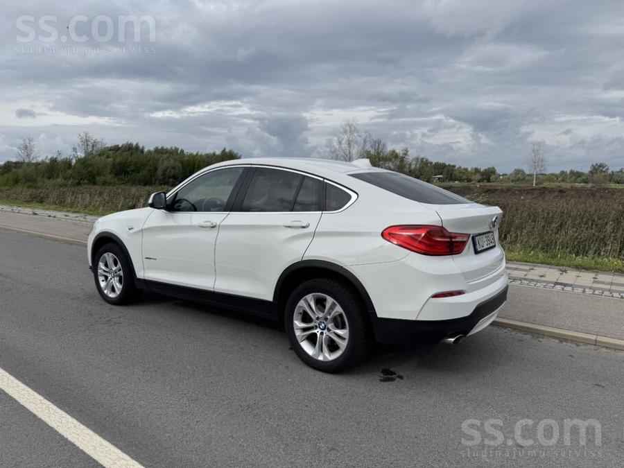White BMW X4 2017 in Riga, with an engine capacity of 2.00 L and mileage of 120 thousand km for 21900 €, photo 8 on AUTOMOTO.COM.LV