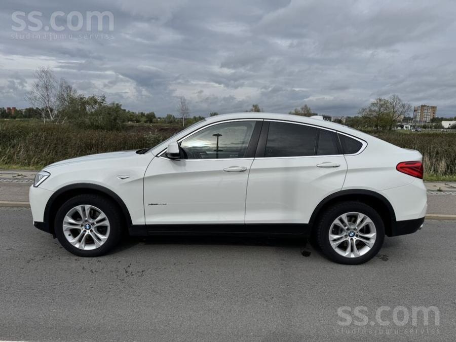 White BMW X4 2017 in Riga, with an engine capacity of 2.00 L and mileage of 120 thousand km for 21900 €, photo 9 on AUTOMOTO.COM.LV