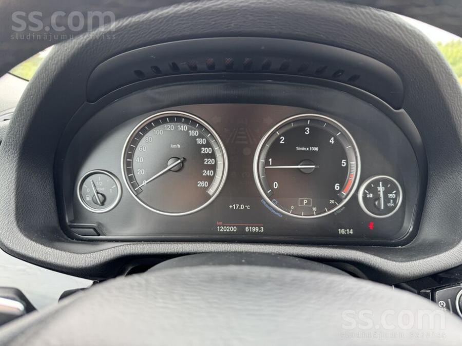 White BMW X4 2017 in Riga, with an engine capacity of 2.00 L and mileage of 120 thousand km for 21900 €, photo 12 on AUTOMOTO.COM.LV