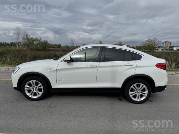 White BMW X4 2017 in Riga, with an engine capacity of 2.00 L and mileage of 120 thousand km for 21900 €, photo 9 on AUTOMOTO.COM.LV