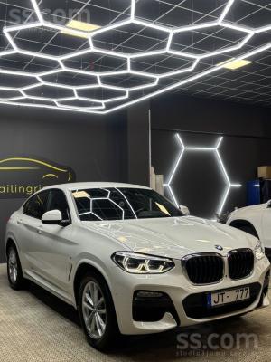 White BMW X4 2018 in Riga, with an engine capacity of 3.00 L and mileage of 59 thousand km for 35500 €, photo 3 on AUTOMOTO.COM.LV