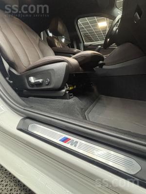 White BMW X4 2018 in Riga, with an engine capacity of 3.00 L and mileage of 59 thousand km for 35500 €, photo 15 on AUTOMOTO.COM.LV