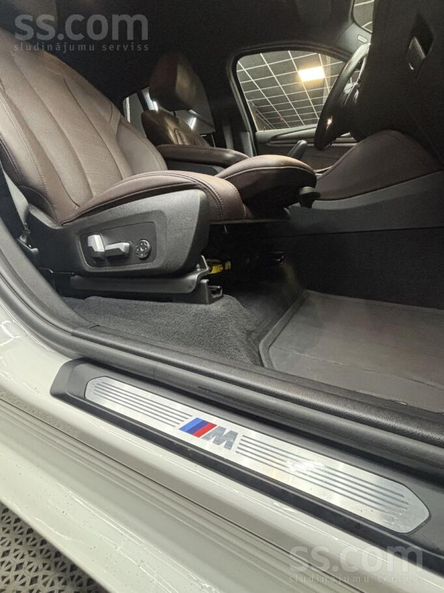 White BMW X4 2018 in Riga, with an engine capacity of 3.00 L and mileage of 59 thousand km for 35500 €, photo 15 on AUTOMOTO.COM.LV