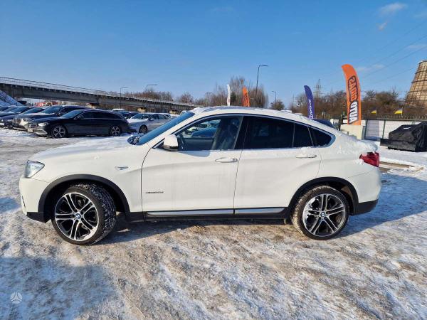 White BMW X4 2018 in Kaunas, with an engine capacity of 2.99 L and mileage of 193 thousand km for 20190 €, photo 4 on AUTOMOTO.COM.LV