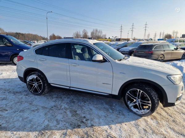 White BMW X4 2018 in Kaunas, with an engine capacity of 2.99 L and mileage of 193 thousand km for 20190 €, photo 5 on AUTOMOTO.COM.LV