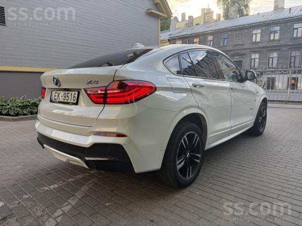 White BMW X4 2018 in Riga, with an engine capacity of 2.00 L and mileage of 134 thousand km for 22500 €, photo 4 on AUTOMOTO.COM.LV