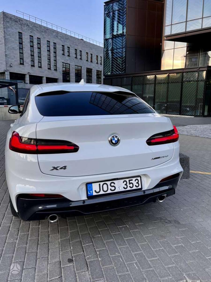 Balts BMW X4 2018 Kauņa, ar dzinēja tilpumu 2.00 L un nobraukumu 150 tūkst. km par 28500 €, foto 1 vietnē AUTOMOTO.COM.LV