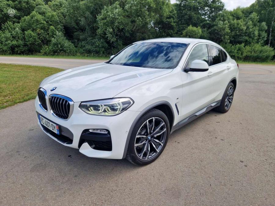 White BMW X4 2018 in Taurage, with an engine capacity of 2.00 L and mileage of 180 thousand km for 27000 €, photo 3 on AUTOMOTO.COM.LV