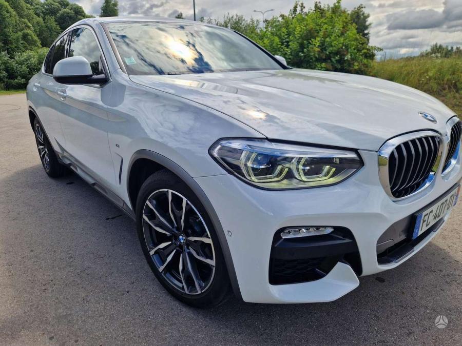 White BMW X4 2018 in Taurage, with an engine capacity of 2.00 L and mileage of 180 thousand km for 27000 €, photo 6 on AUTOMOTO.COM.LV