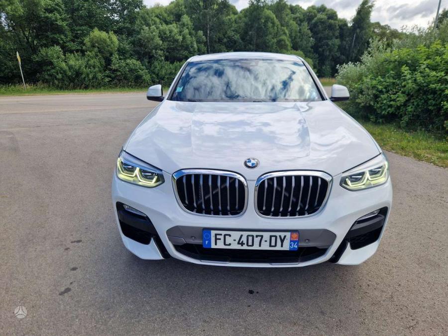 White BMW X4 2018 in Taurage, with an engine capacity of 2.00 L and mileage of 180 thousand km for 27000 €, photo 9 on AUTOMOTO.COM.LV