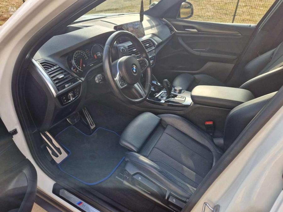 White BMW X4 2018 in Taurage, with an engine capacity of 2.00 L and mileage of 180 thousand km for 27000 €, photo 10 on AUTOMOTO.COM.LV