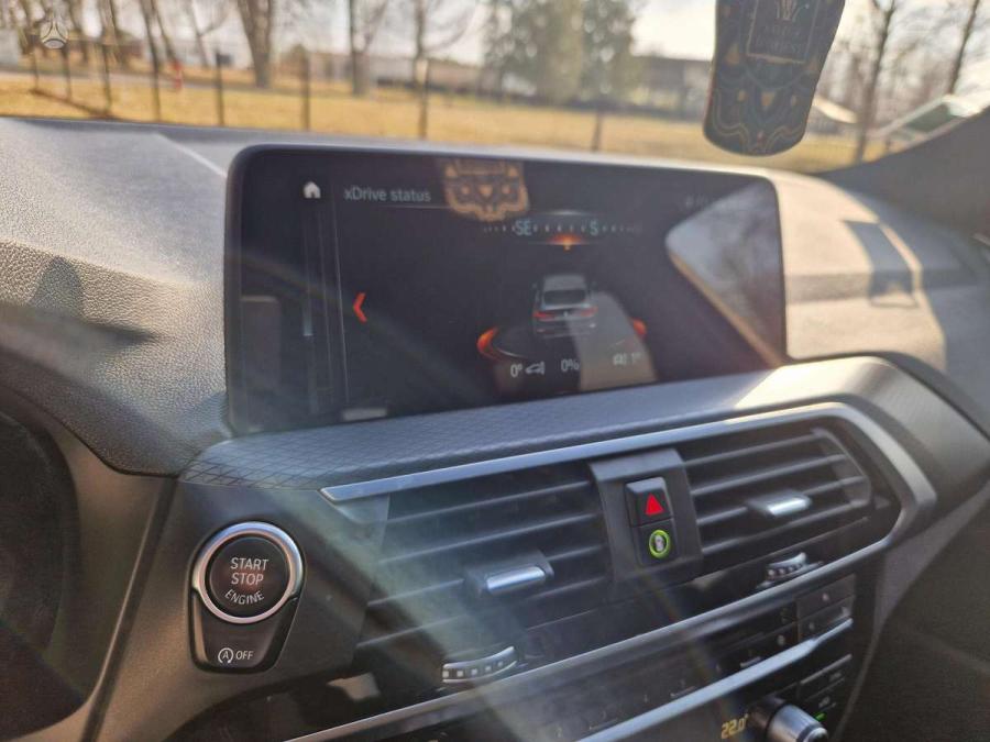 White BMW X4 2018 in Taurage, with an engine capacity of 2.00 L and mileage of 180 thousand km for 27000 €, photo 22 on AUTOMOTO.COM.LV