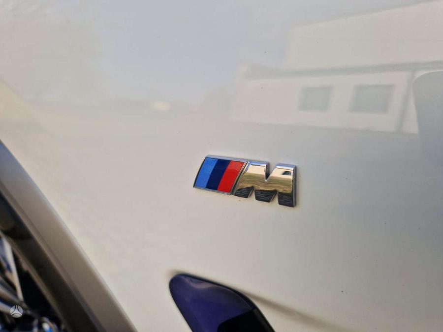 White BMW X4 2018 in Taurage, with an engine capacity of 2.00 L and mileage of 180 thousand km for 27000 €, photo 25 on AUTOMOTO.COM.LV