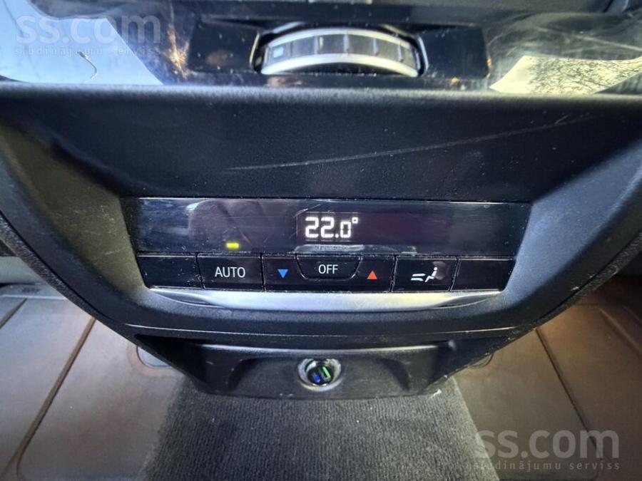 White BMW X4 2018 in Riga, with an engine capacity of 2.00 L and mileage of 235 thousand km for 26500 €, photo 16 on AUTOMOTO.COM.LV