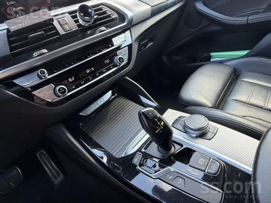 White BMW X4 2018 in Riga, with an engine capacity of 2.00 L and mileage of 235 thousand km for 26500 €, photo 11 on AUTOMOTO.COM.LV