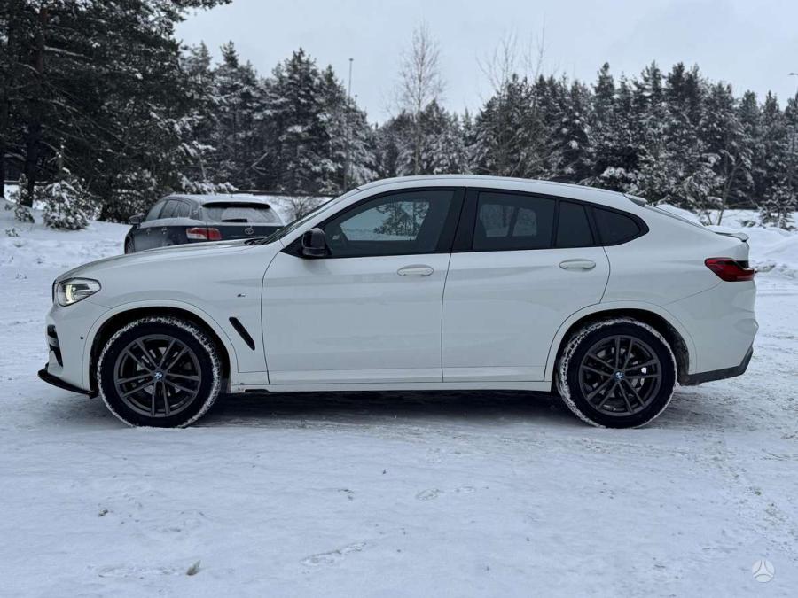 White BMW X4 2019 in Vilnius, with an engine capacity of 2.00 L and mileage of 270 thousand km for 23850 €, photo 8 on AUTOMOTO.COM.LV