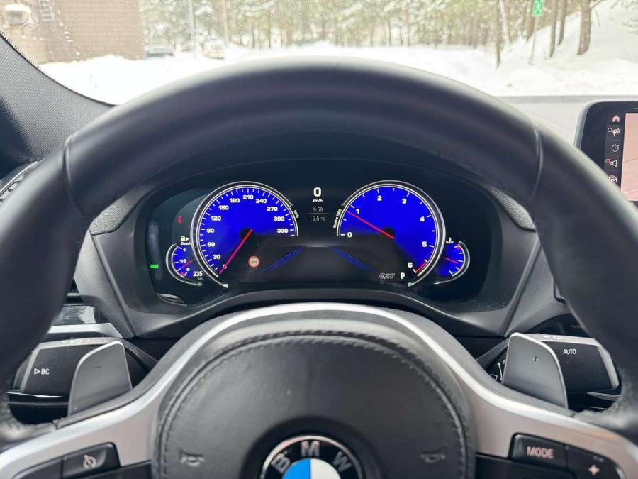 White BMW X4 2019 in Vilnius, with an engine capacity of 2.00 L and mileage of 270 thousand km for 23850 €, photo 12 on AUTOMOTO.COM.LV