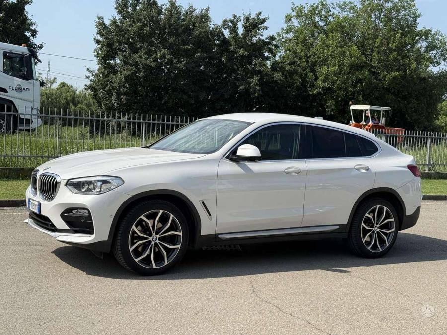 White BMW X4 2019 in Panevezys, with an engine capacity of 2.00 L and mileage of 227 thousand km for 23990 €, photo 10 on AUTOMOTO.COM.LV