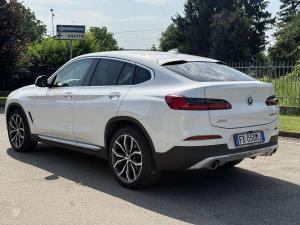 White BMW X4 2019 in Panevezys, with an engine capacity of 2.00 L and mileage of 227 thousand km for 23990 €, photo 12 on AUTOMOTO.COM.LV