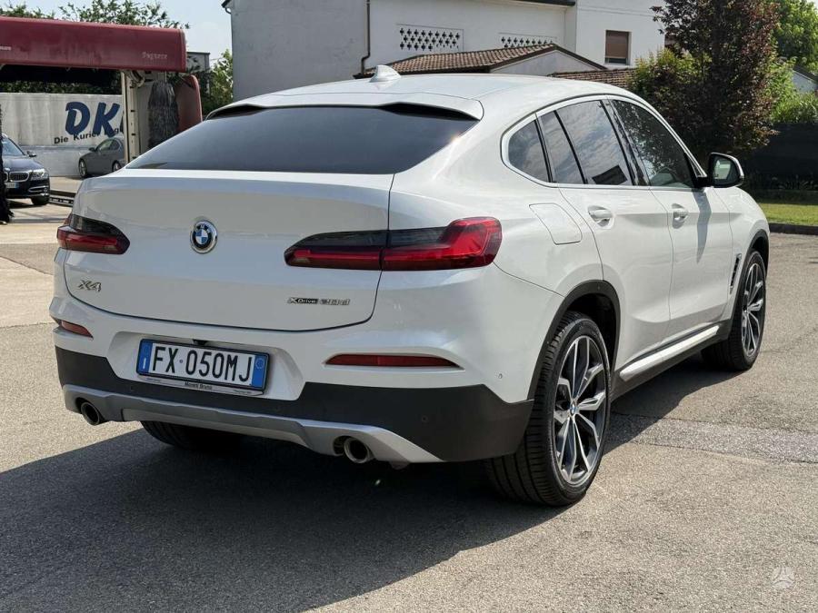 White BMW X4 2019 in Panevezys, with an engine capacity of 2.00 L and mileage of 227 thousand km for 23990 €, photo 15 on AUTOMOTO.COM.LV