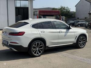 White BMW X4 2019 in Panevezys, with an engine capacity of 2.00 L and mileage of 227 thousand km for 23990 €, photo 17 on AUTOMOTO.COM.LV