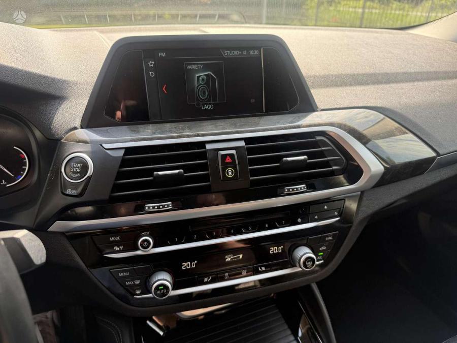 White BMW X4 2019 in Panevezys, with an engine capacity of 2.00 L and mileage of 227 thousand km for 23990 €, photo 21 on AUTOMOTO.COM.LV