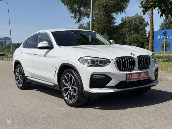 White BMW X4 2019 in Panevezys, with an engine capacity of 2.00 L and mileage of 227 thousand km for 23990 €, photo 9 on AUTOMOTO.COM.LV
