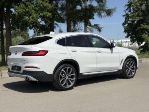 Balts BMW X4 2019 Panevēža, ar dzinēja tilpumu 2.00 L un nobraukumu 227 tūkst. km par 23990 €, foto 23 vietnē AUTOMOTO.COM.LV